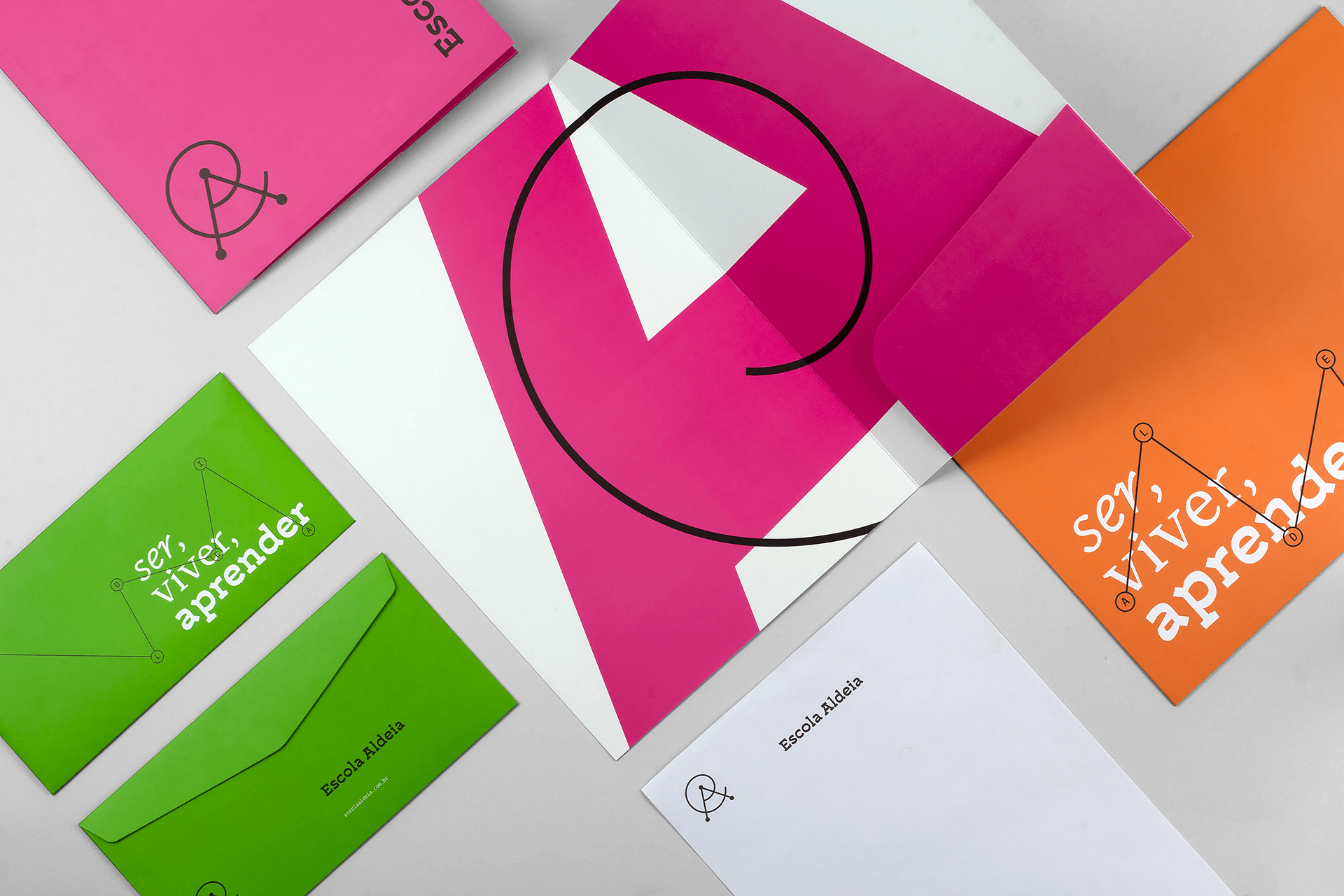 Escola Aldeia - Fonts In Use