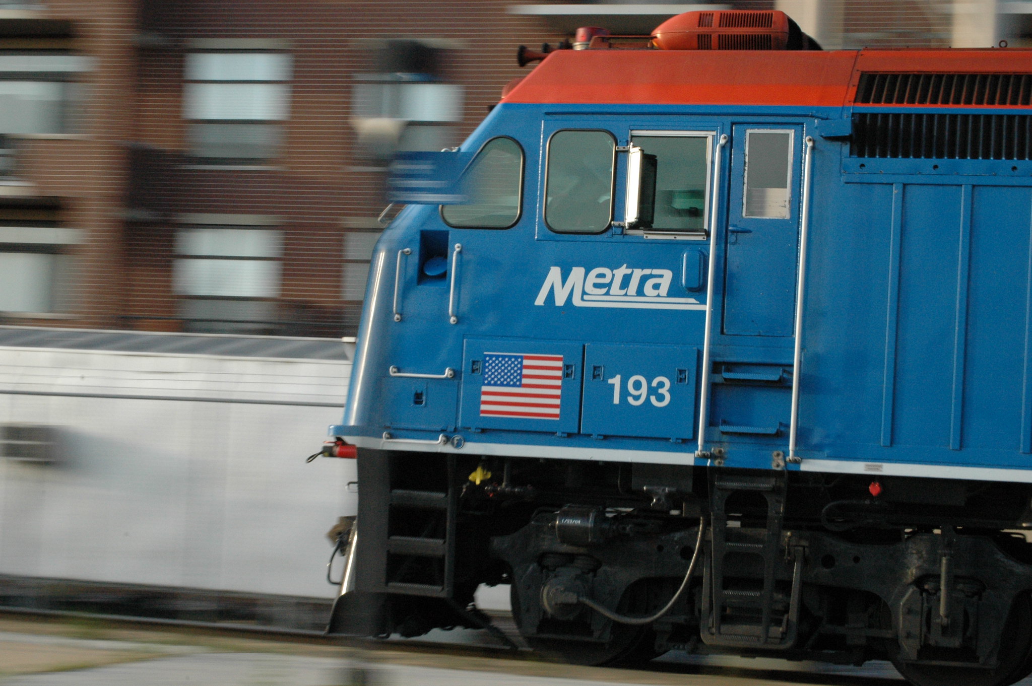 Metra logo and timetables - Fonts In Use