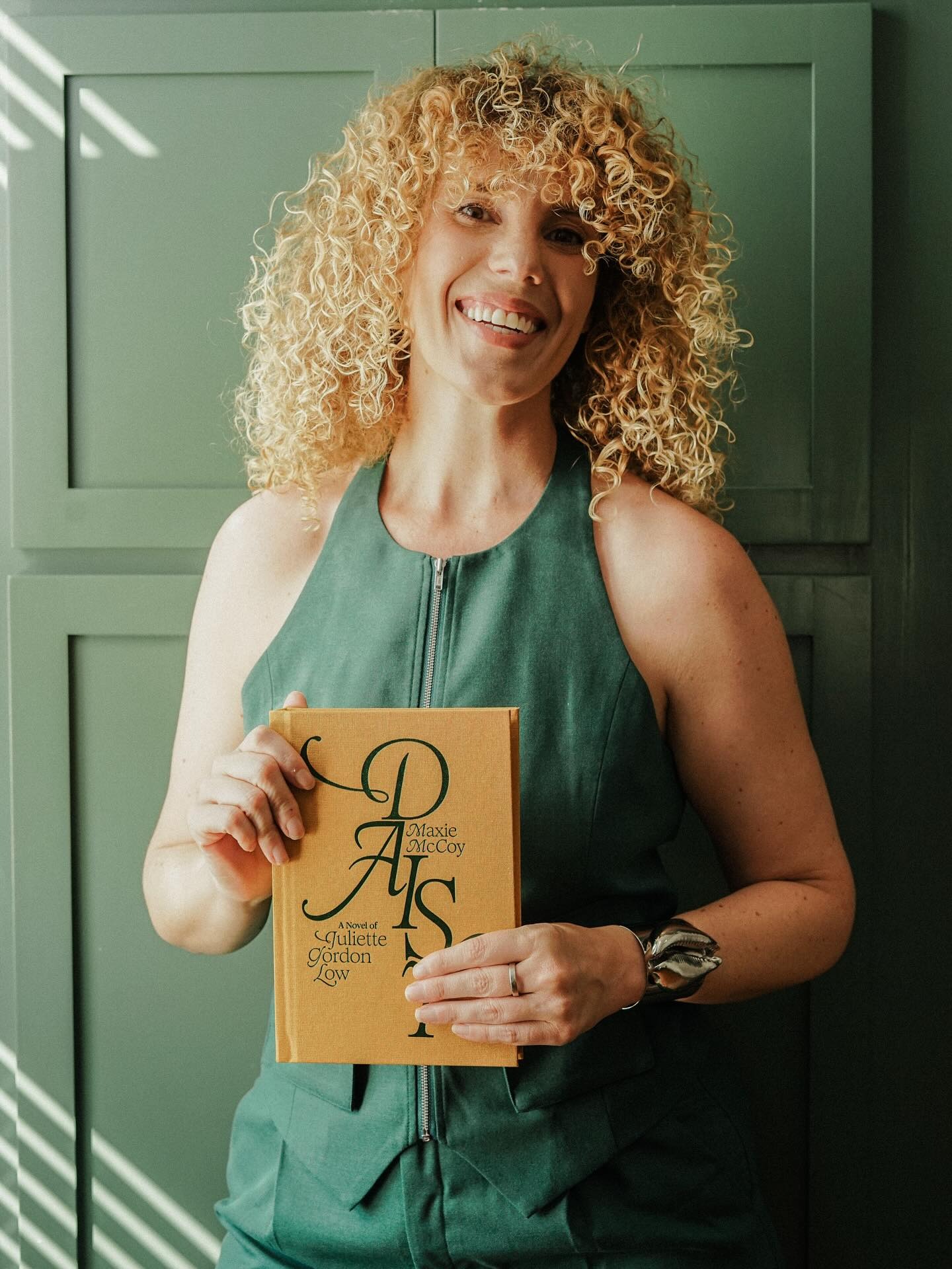 DAISY by Maxie McCoy - Fonts In Use