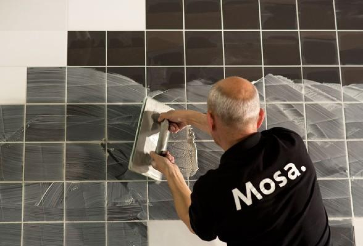 Mosa tiles - Fonts In Use